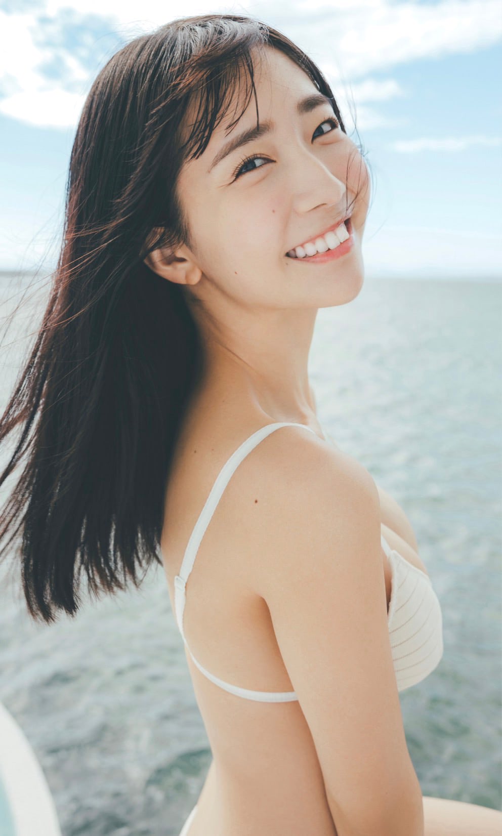 #2i2 天羽希純がフレッシュなビキニ姿で魅了『週プレ』のアザーカットが公開 | ENTAME next - アイドル情報総合ニュースサイト