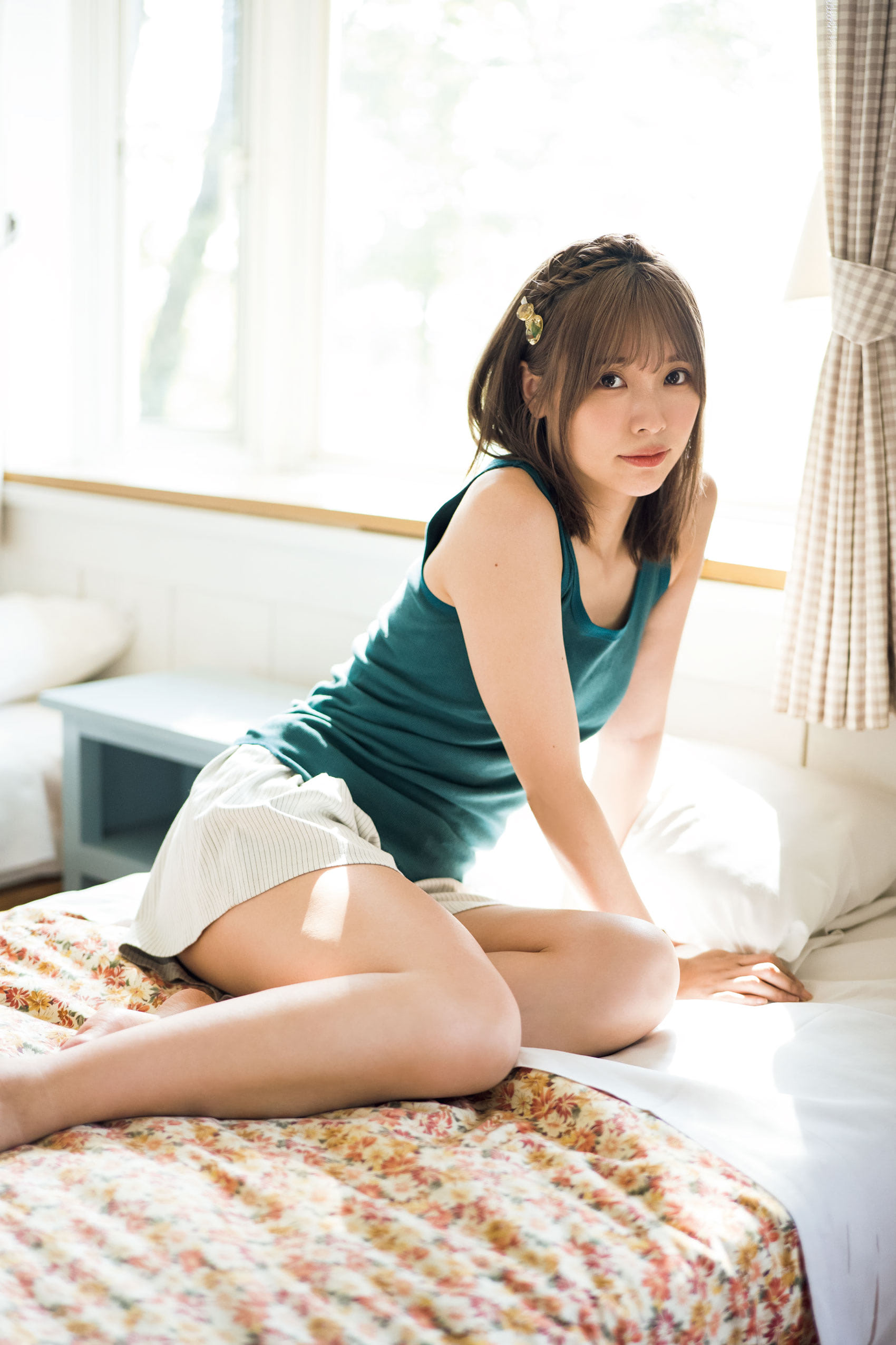 歌手＆コスプレイヤー・Liyuu、『週プレ』でベッドで微笑むピュアグラビア披露 | ENTAME next - アイドル情報総合ニュースサイト