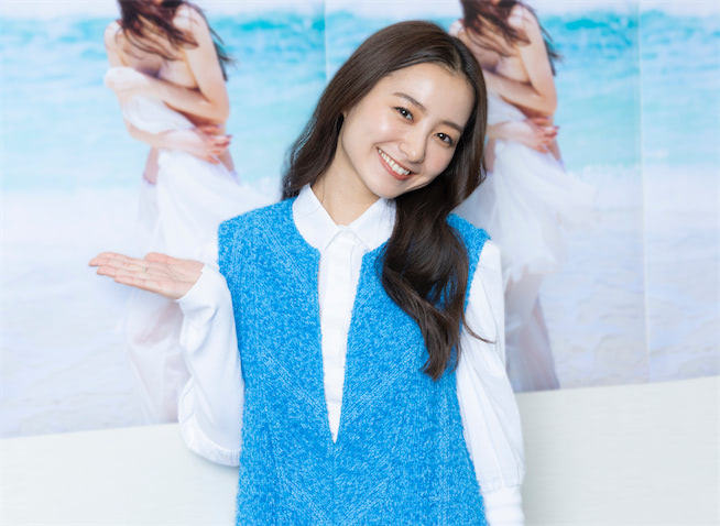 高田里穂、“グラビア活動の集大成”で写真集発売「今現在の一番美しい姿を残したい」 Entame Next アイドル情報総合ニュースサイト