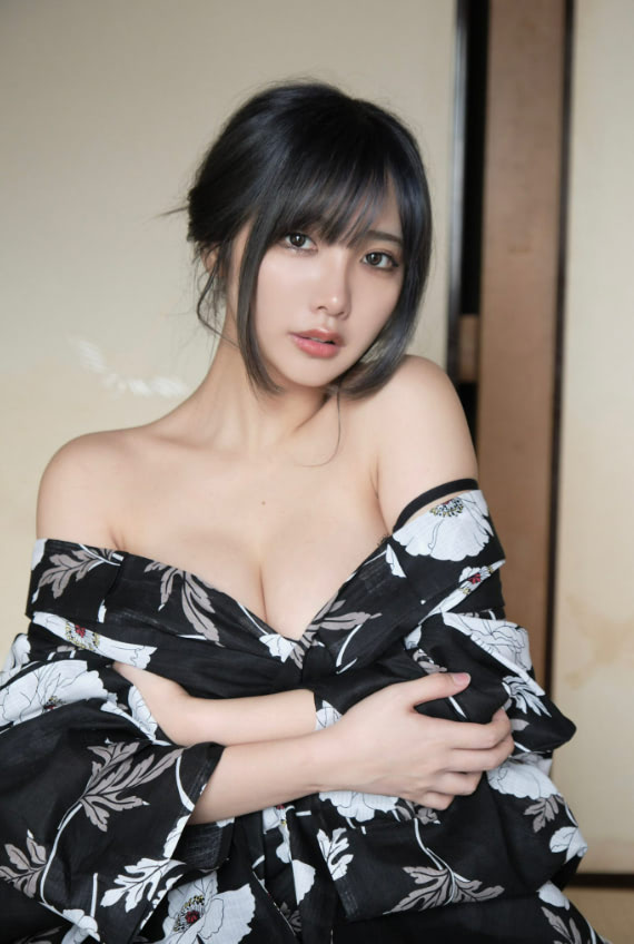 yunocy、なめらか素肌をさらけ出した浴衣姿が「完璧な美しさ」 | ENTAME next - アイドル情報総合ニュースサイト