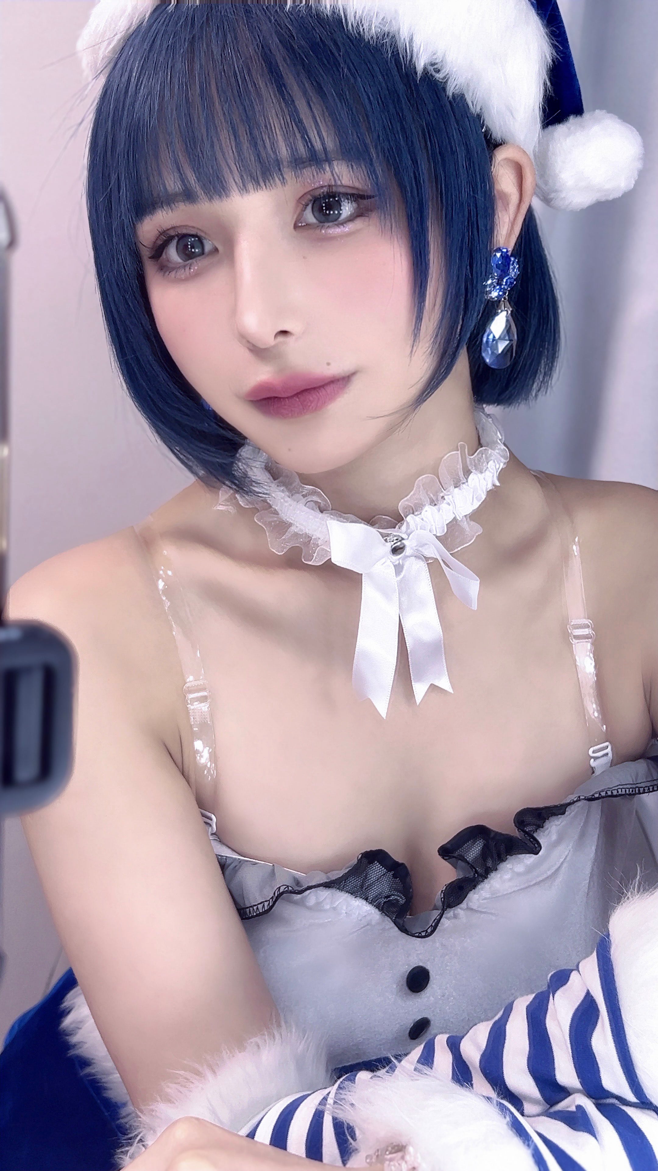 HaL.、青髪映える”ブルーサンタ”ショットに絶賛の声「どストライクだ」 | ENTAME next - アイドル情報総合ニュースサイト