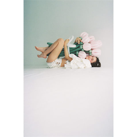 藤井サチが約7年間専属の『ViVi』卒業へ、初撮影の水着ロケやサチトレなど思い出を語る | ENTAME next - アイドル情報総合ニュースサイト