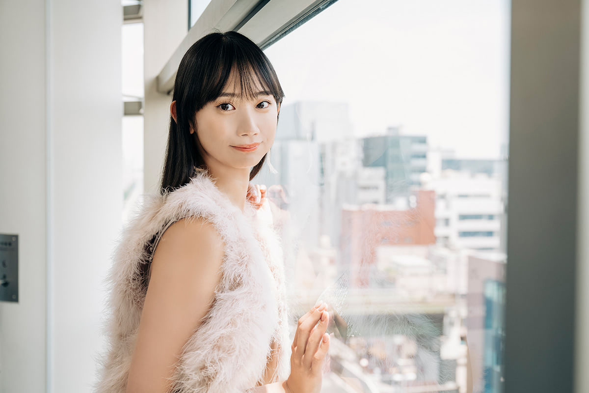 身長173cm 9頭身の“非現実的ボディ”相沢菜々子、グラビアでは「毎回自分の“軟体”の限界に挑戦」 | ENTAME next - アイドル情報総合ニュースサイト