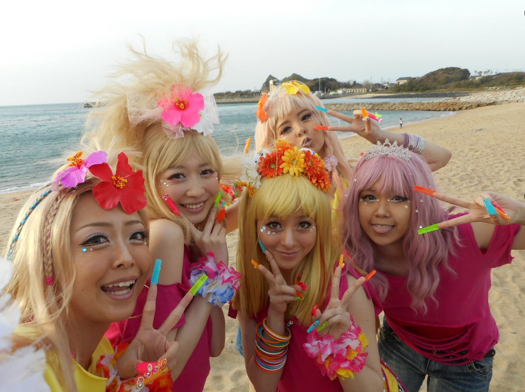 橋本環奈、朝ドラ『おむすび』の"ハギャレン"集合ショット公開「ギャル環奈ちゃん可愛い」 | ENTAME next - アイドル情報総合ニュースサイト