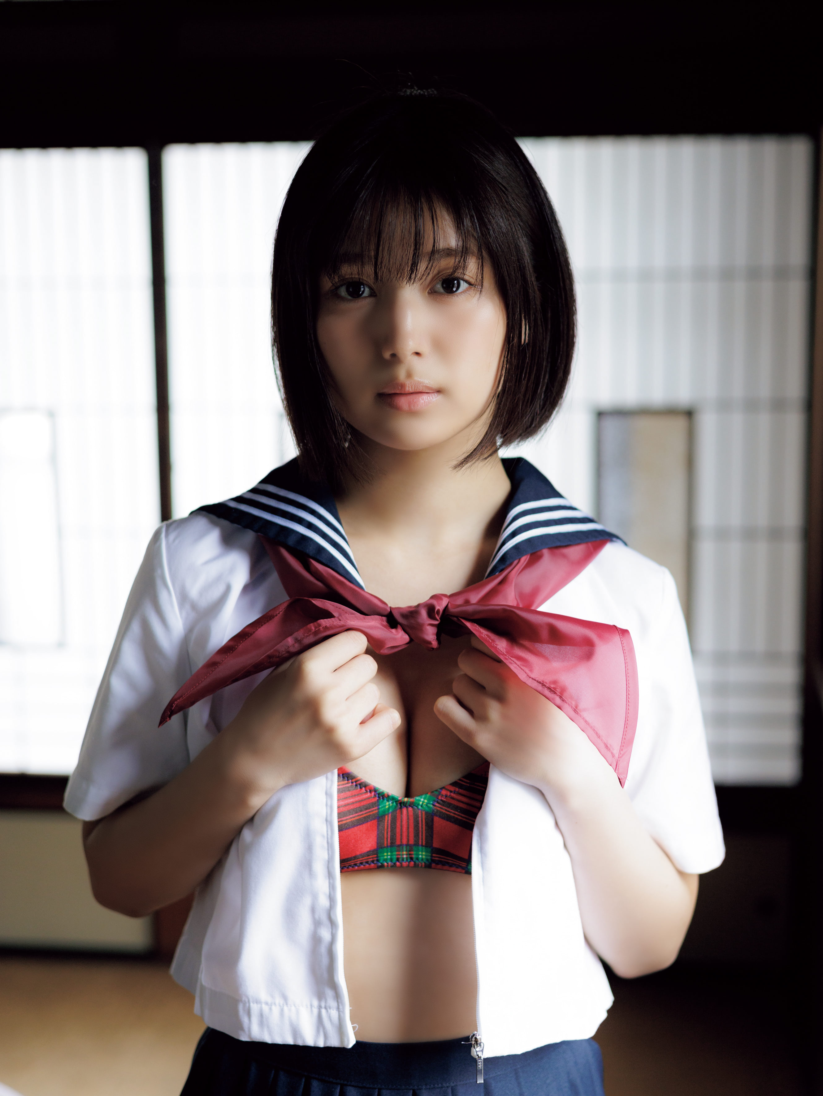 北野瑠華が写真家・青山裕企「スクールガール・コンプレックス」と完全コラボ、制服グラビアで新境地 | ENTAME next - アイドル情報総合ニュースサイト