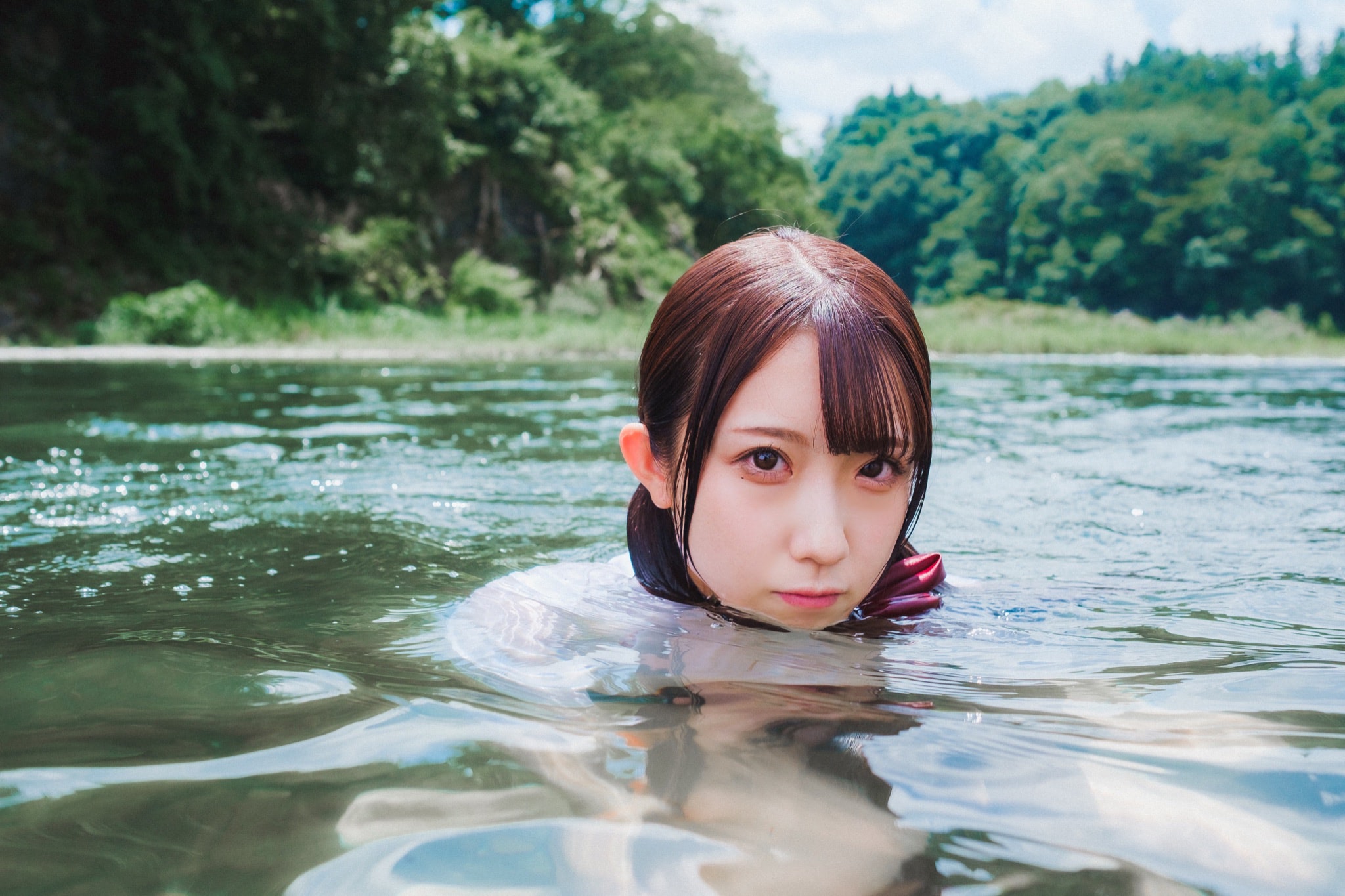 大河もも、制服のまま川遊びを楽しむ“青春”ショット公開「なんて最高な夏なんだ」 | ENTAME next - アイドル情報総合ニュースサイト