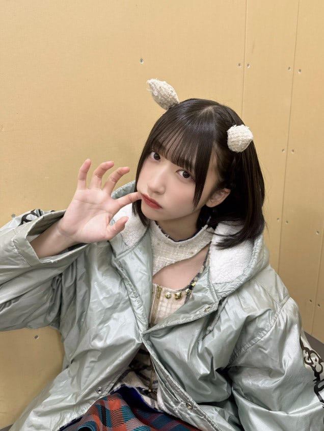 Devil ANTHEM. 水野瞳、むにっとバストあらわな黒ビキニ姿に「これはお強い」 | ENTAME next - アイドル情報総合ニュースサイト