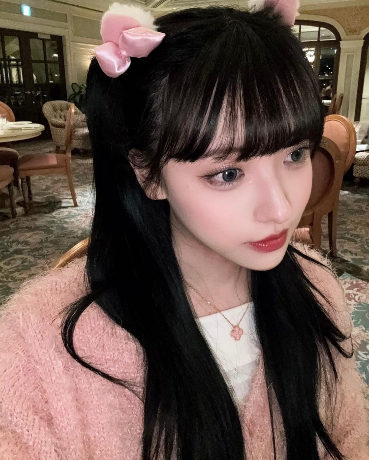 夏帆、ハーフツイン×ピンクコーデで魅せる「最強」デート風ショット公開 | ENTAME next - アイドル情報総合ニュースサイト