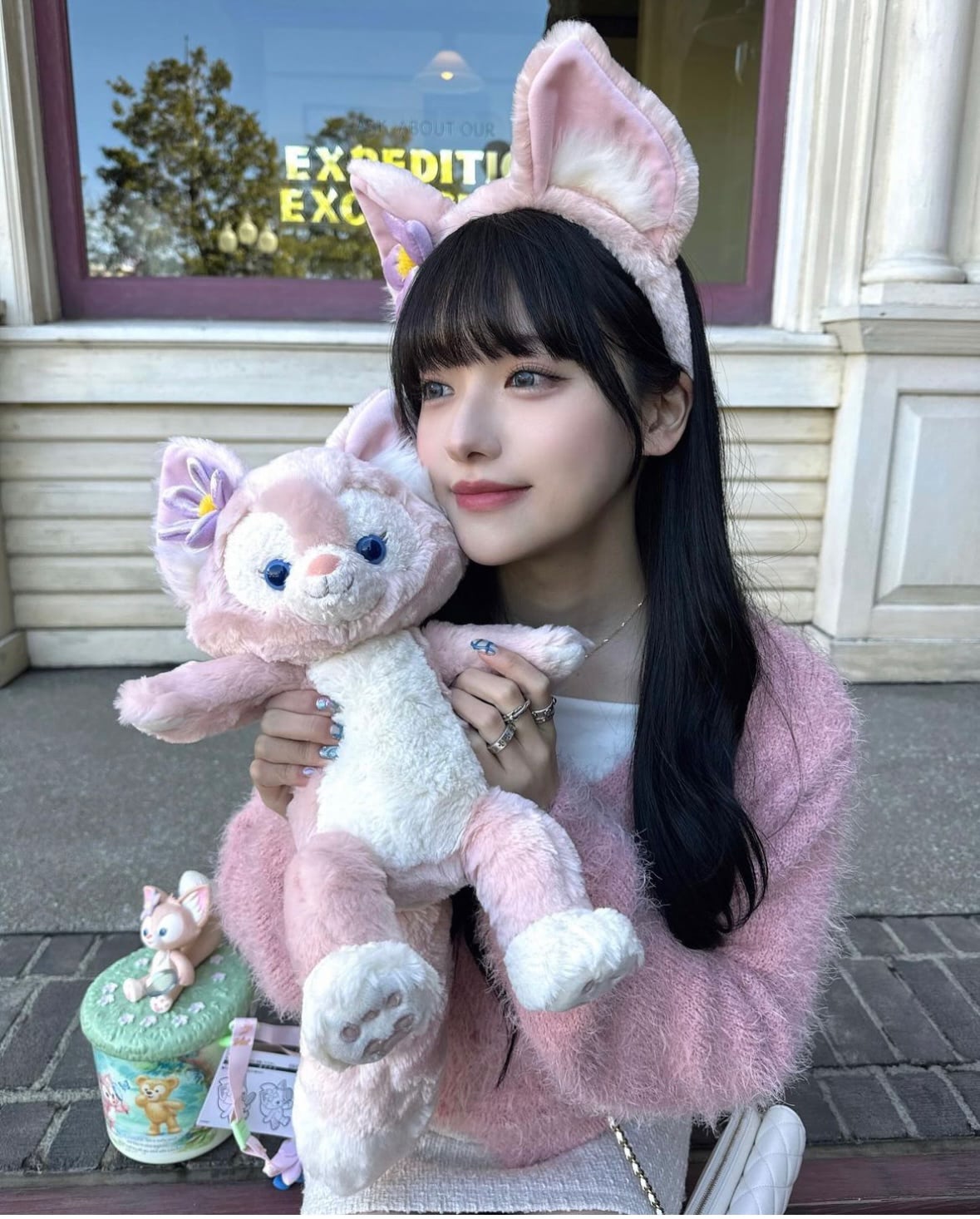 夏帆、ハーフツイン×ピンクコーデで魅せる「最強」デート風ショット公開 | ENTAME next - アイドル情報総合ニュースサイト