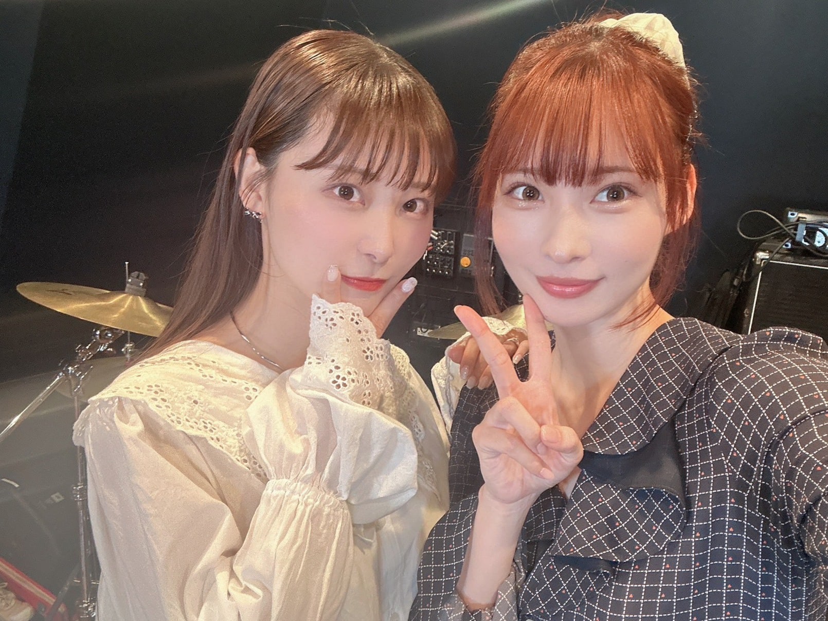 二大美女ドラマーが初共演！ 大野真依、憧れのscandal・rinaとの邂逅に「本当に幸せ」 Entame Next アイドル情報総合