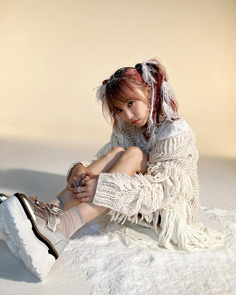 『鬼滅』大ブレイク中のLiSA、“雪の妖精”オフショットに「天使が降臨した」の声 | ENTAME next - アイドル情報総合ニュースサイト